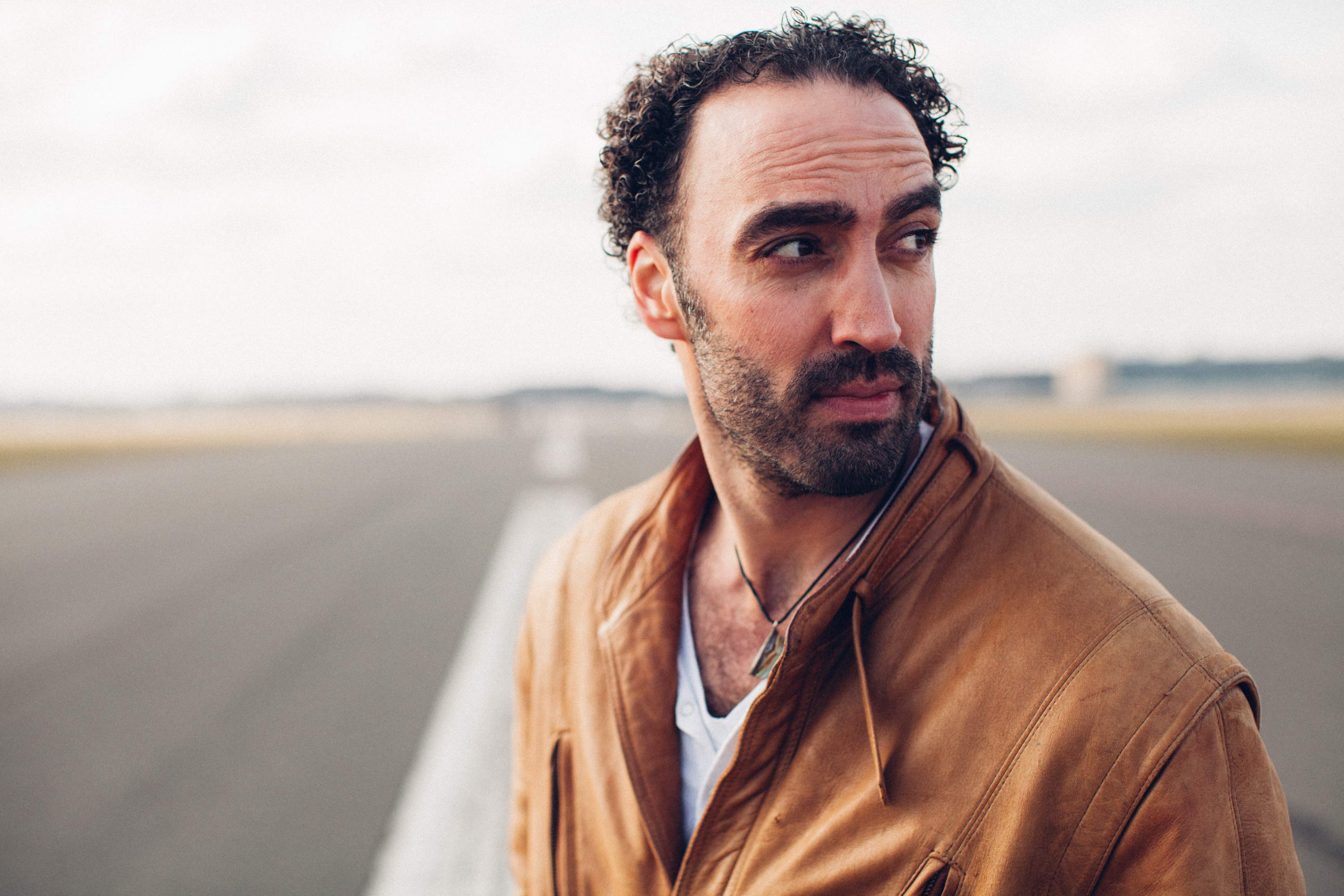 "Heimat ist kein Ort" (2015) mit Samir Fuchs ('Taxichef') am 05.09.2020 ...