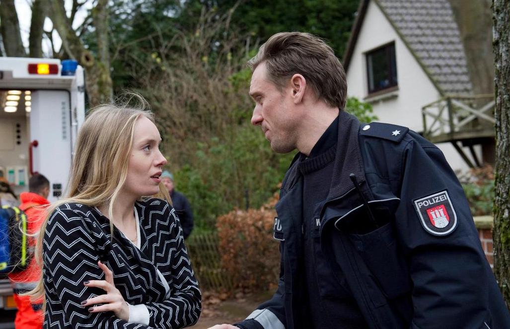 Katharina Heyer ('Isabel Metzner') am 07.10.2024 um 23:35 Uhr in ...