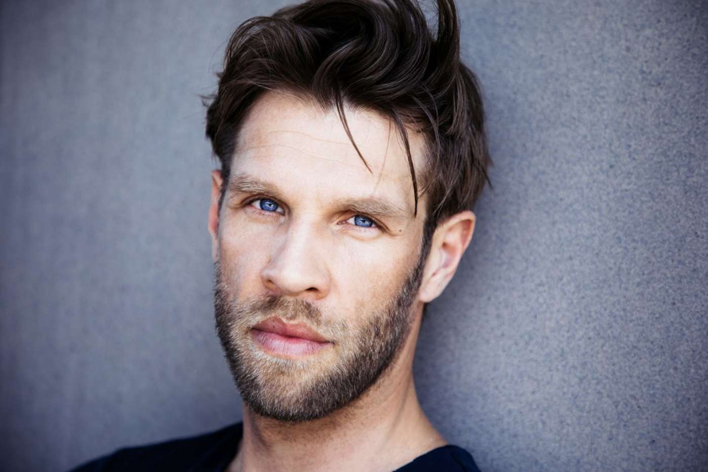 Marc Rissmann als Anführer der Goldenen Kompanie 'Harry Strickland ...