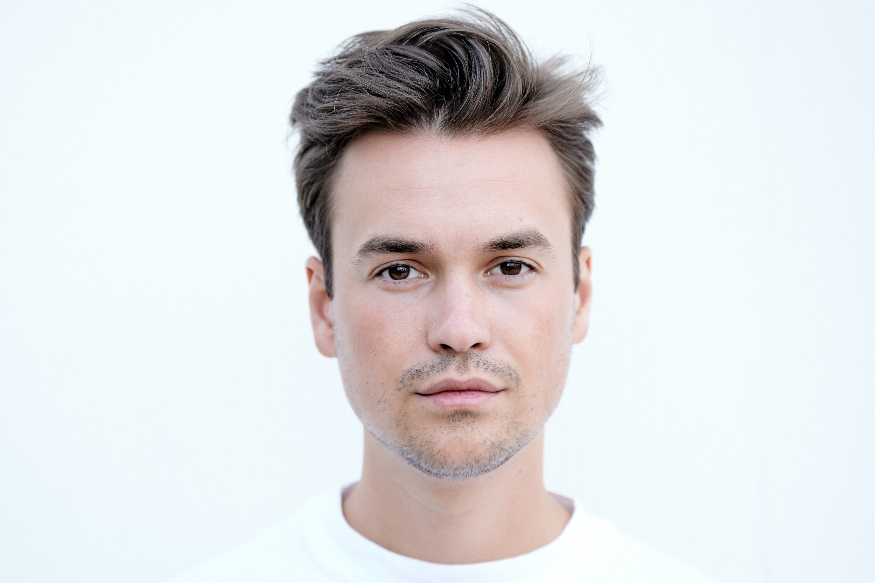Louis Held - CRUSH agency — Agentur für Schauspiel — BerlinCRUSH agency ...