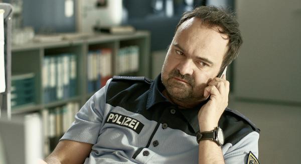 "Am Ende der Wald" (2015) mit Tom Keune ('Armin') & David Brizzi ...