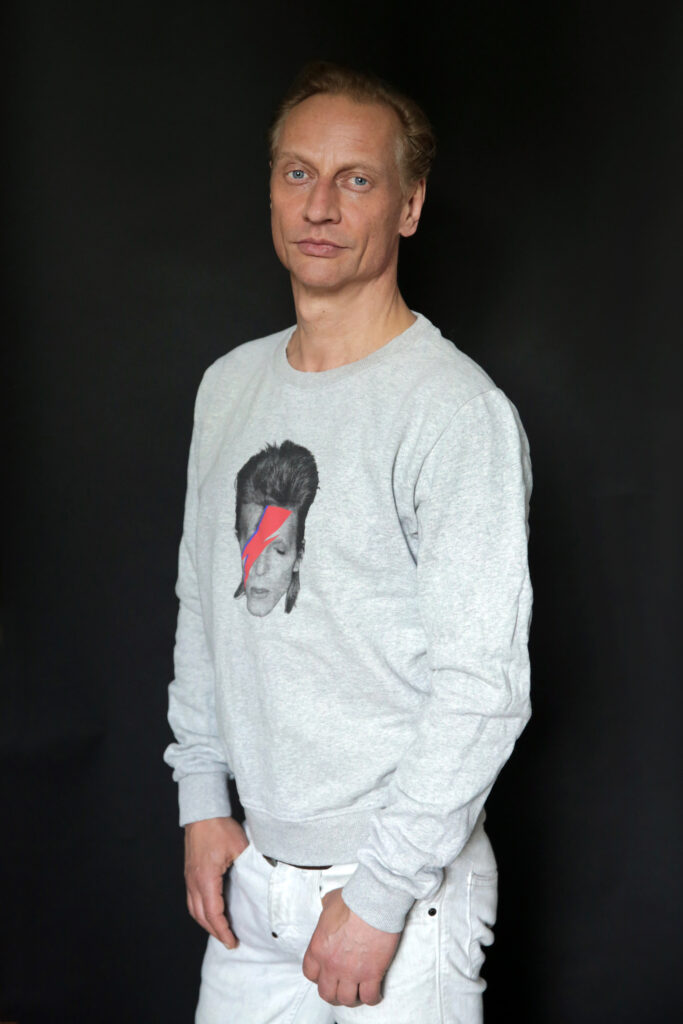 Victor Schefé - CRUSH agency — Agentur für Schauspiel — BerlinCRUSH ...