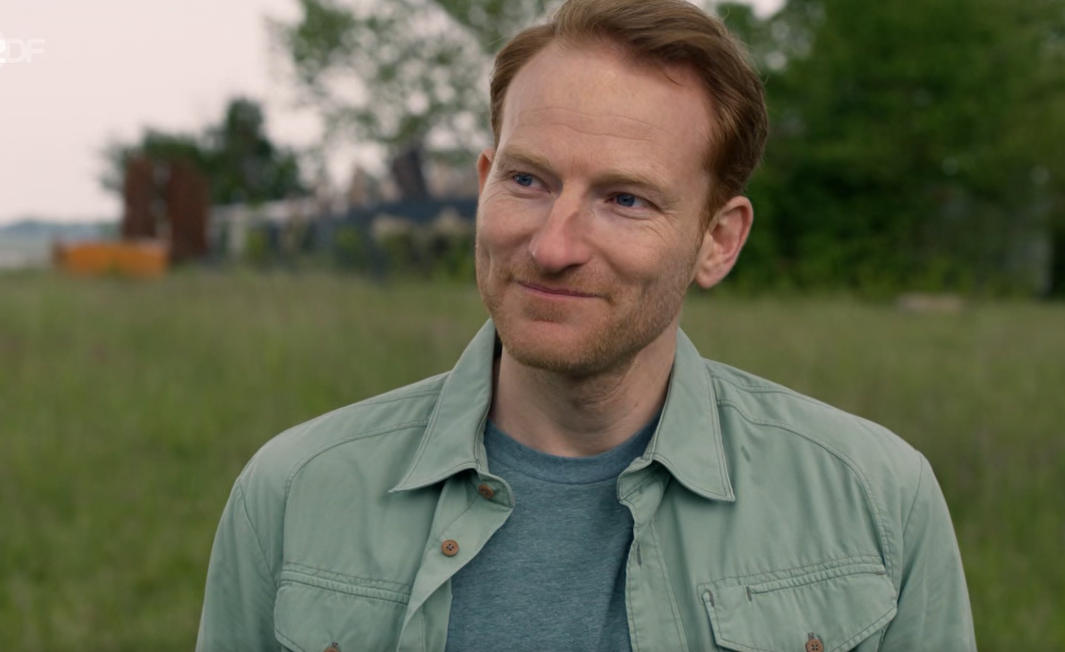 "SOKO Wismar - Spiel des Lebens" (2022) mit Maximilian Dirr ('Paul ...