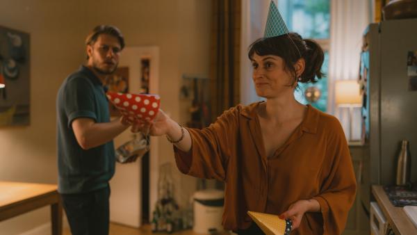 "Feste Feiern" mit Julia Becker (Regie, Buch & Rolle 'Franziska') am 08 ...