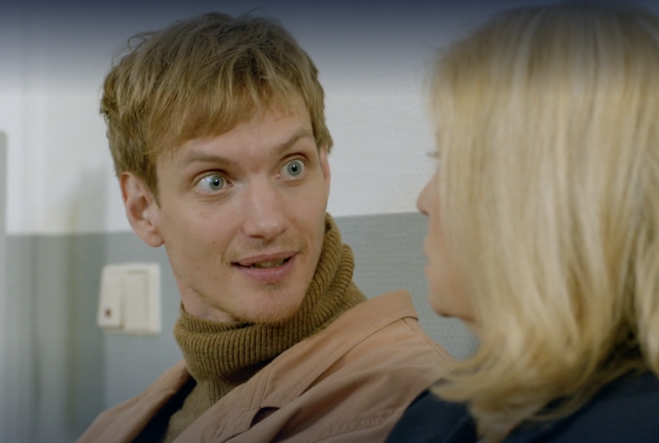 Paul Boche ('Maxim') in einer neuen Folge "Die Kanzlei - Irre Zeiten ...